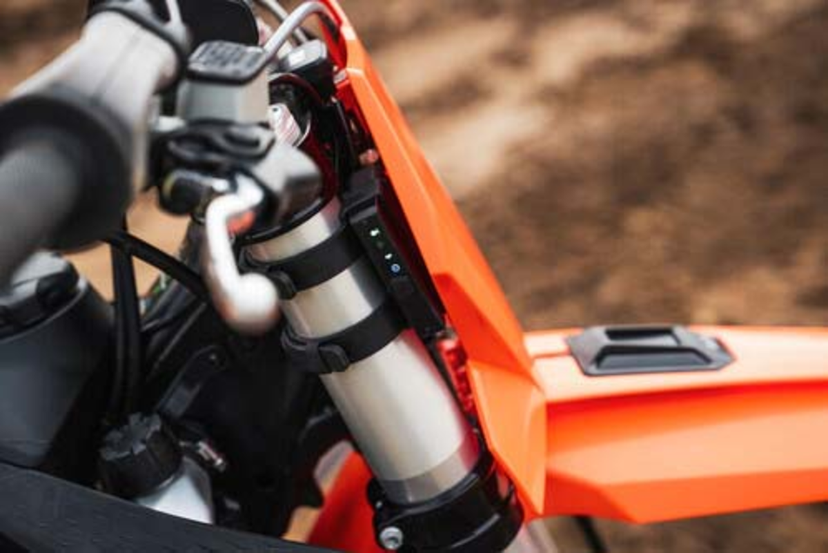 KTM Connectivity Unit GPS Fender Kit SX-F/XC-F 2023-2025 - KTM Twins